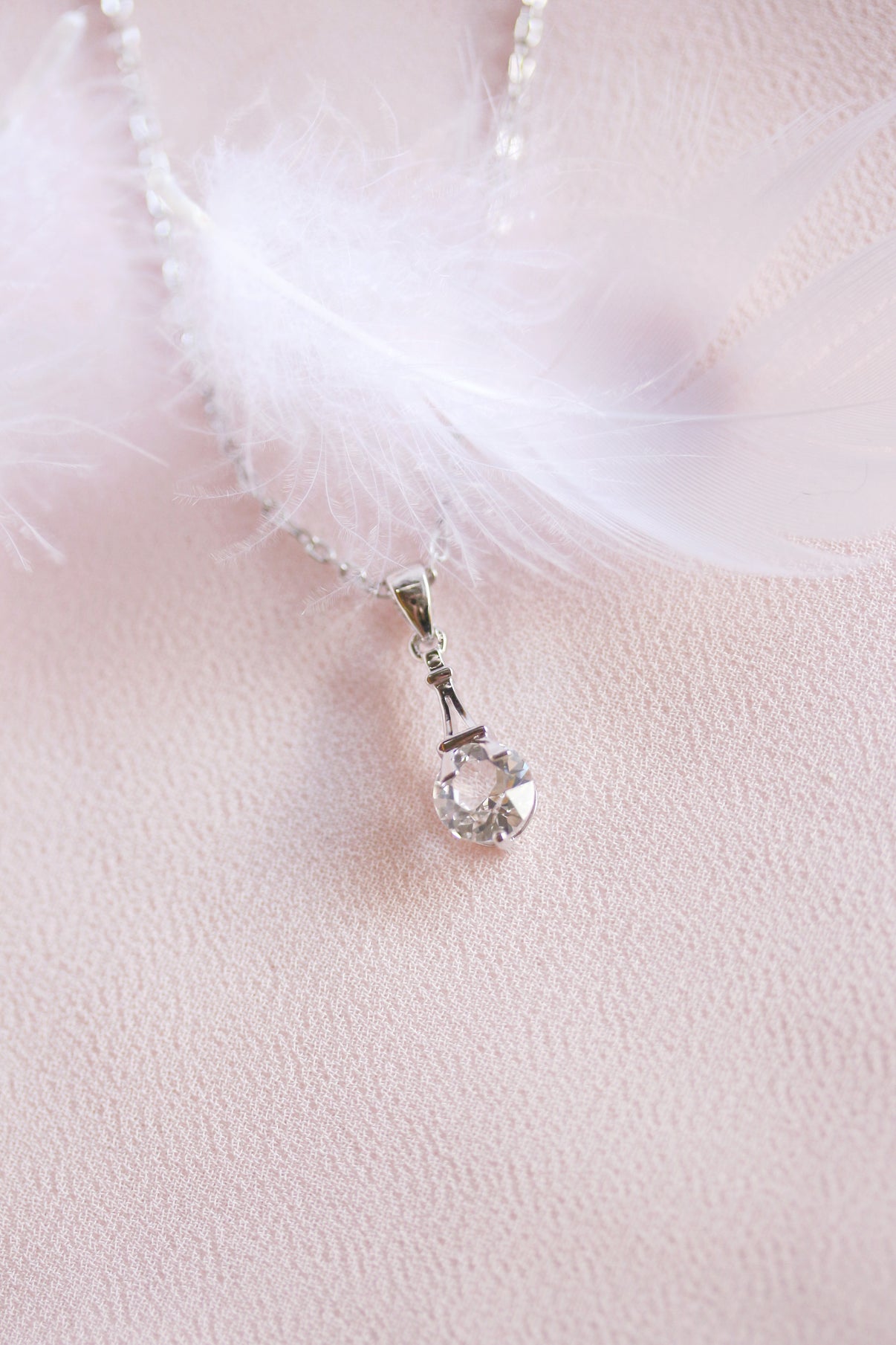 Paris Pendant – Her Jewellery