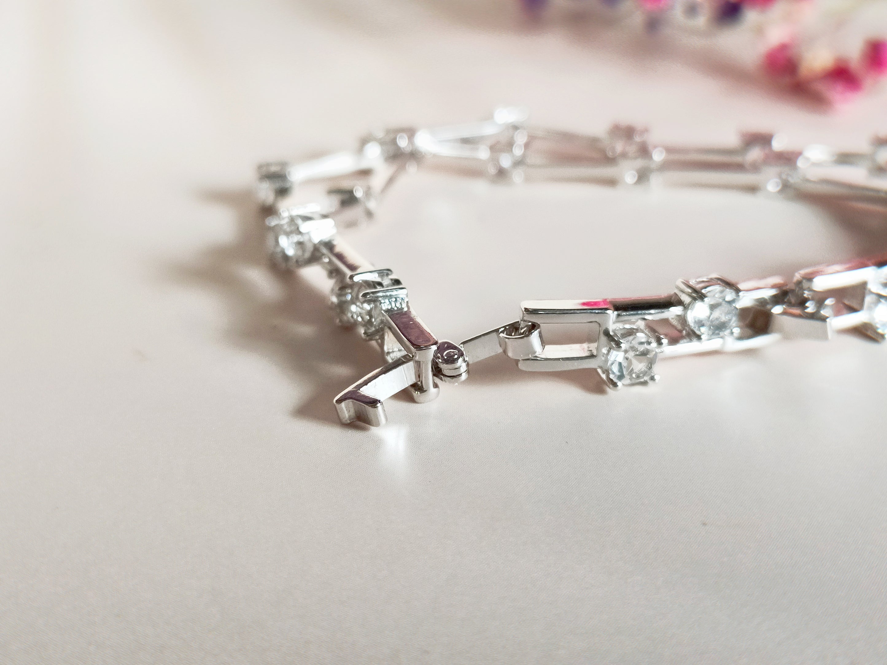 Bonding Bracelet – Her Jewellery